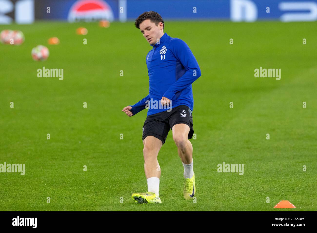 Hugo Vetlesen #10 of Club Brugge during Club Brugge's Training session ...