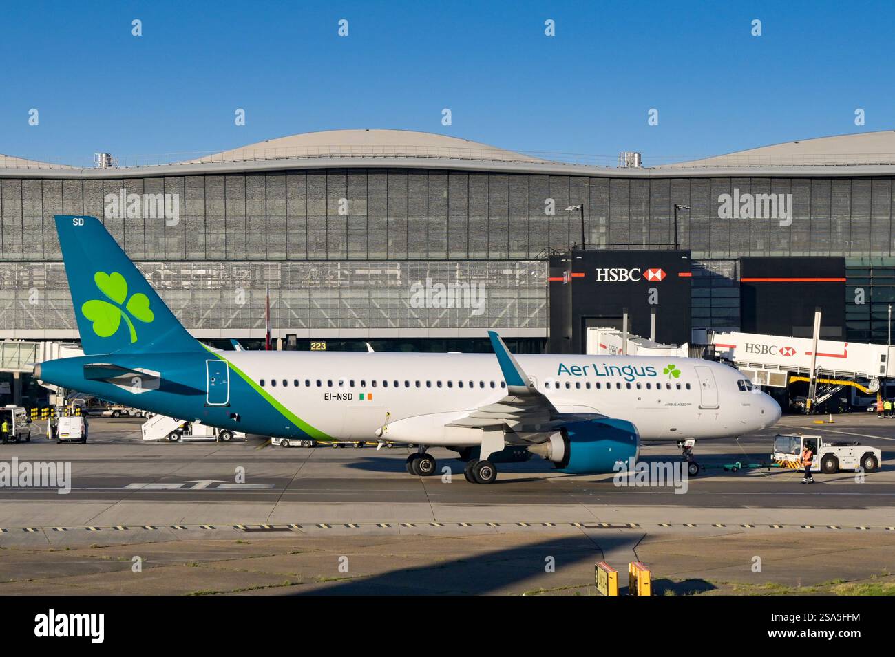 London, England, UK - 3 January 2025: Aer Lingus Airbus A320 ...