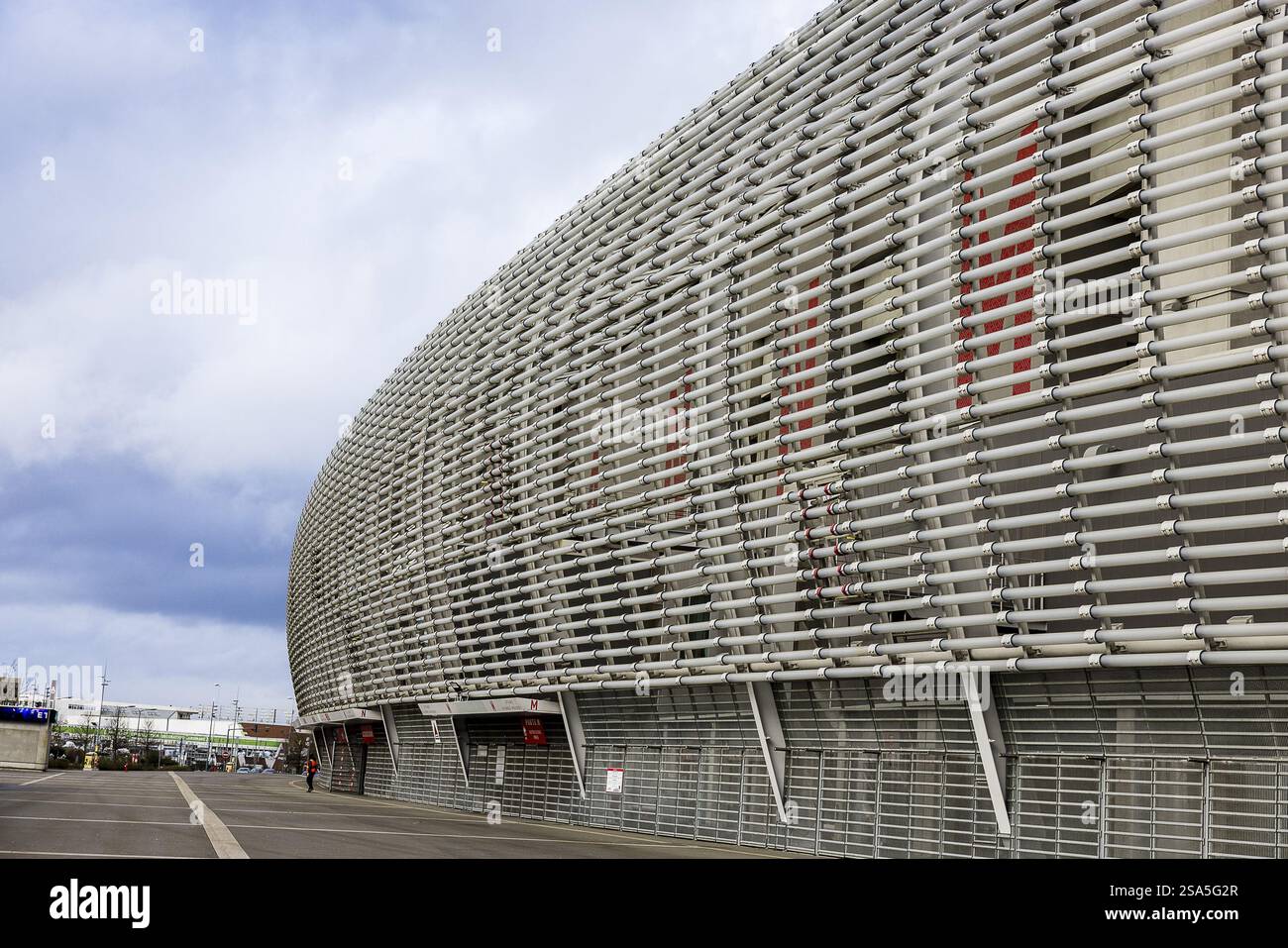 Lille, France. 28th Jan, 2025. LILLE, 28-01-2025. Decathlon Arena Stade ...