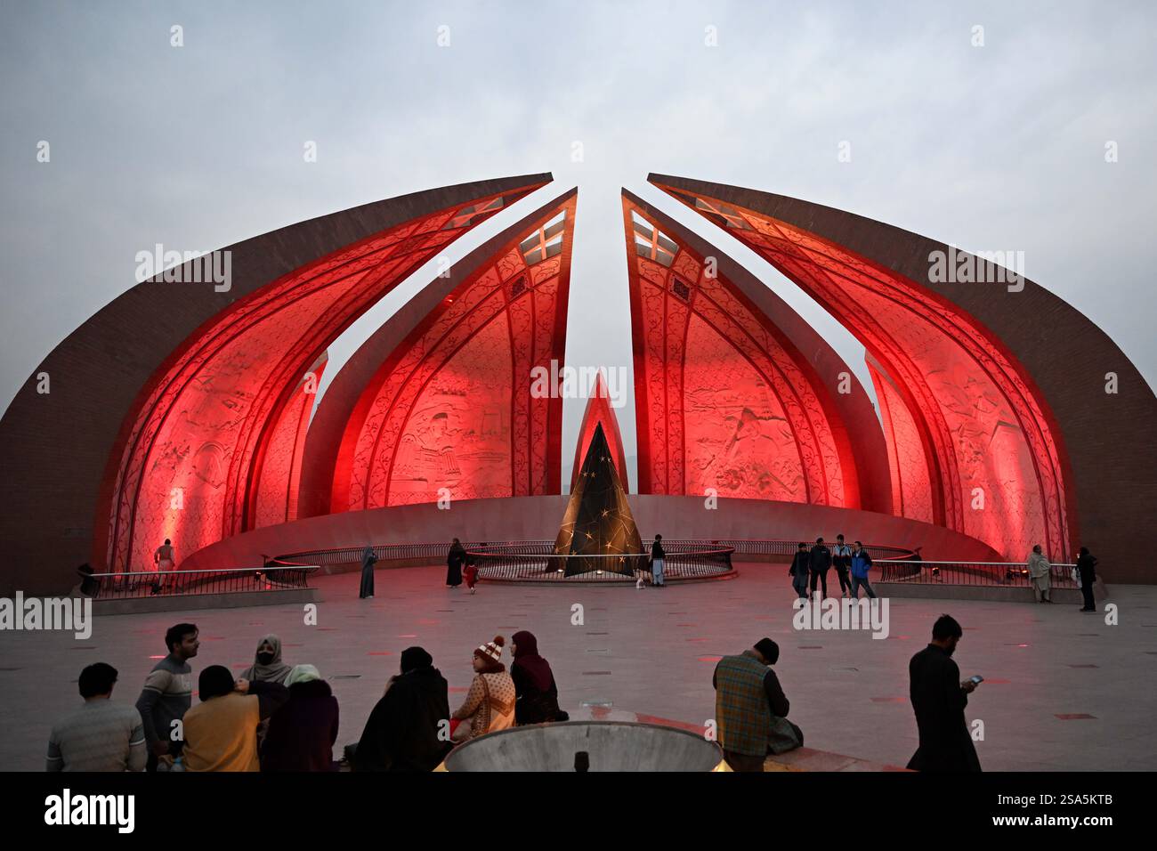 Islamabad, Pakistan. 28th Jan, 2025. People visit the National Monument ...