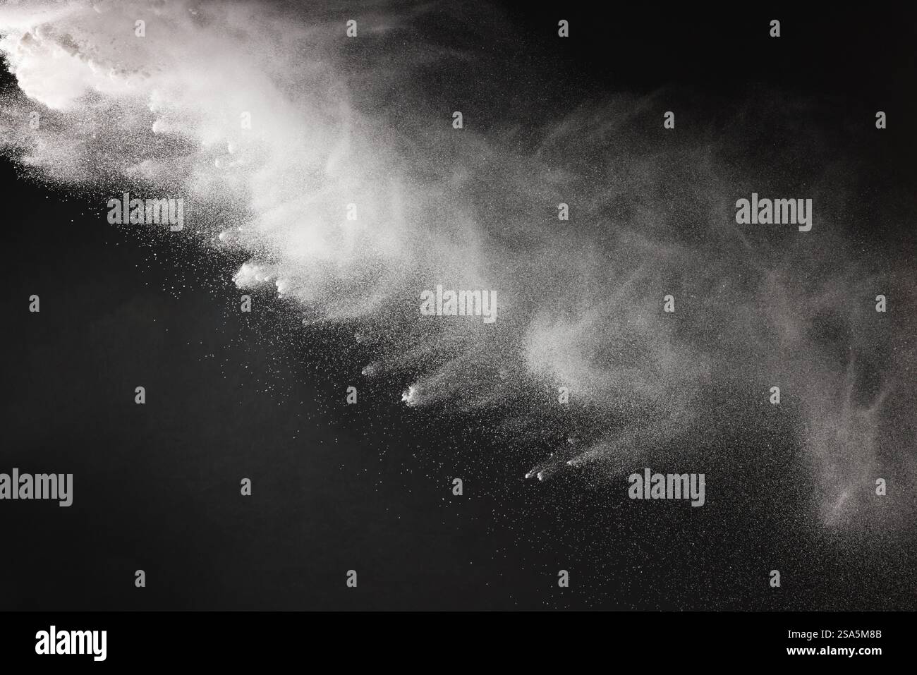 Snow falling on dark sky hi-res stock photography and images - Alamy