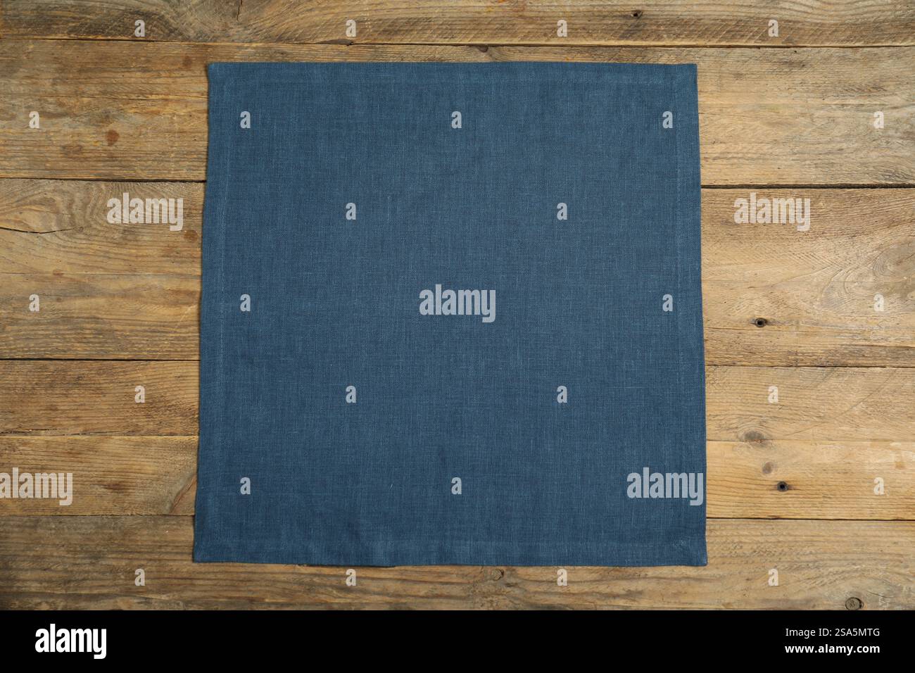 Beautiful view picnic table hi-res stock photography and images - Alamy