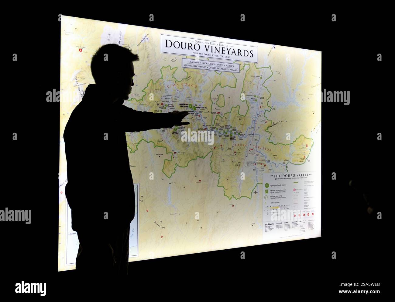 Guide introducing vineyards along Douro River with a Douro Vineyards ...