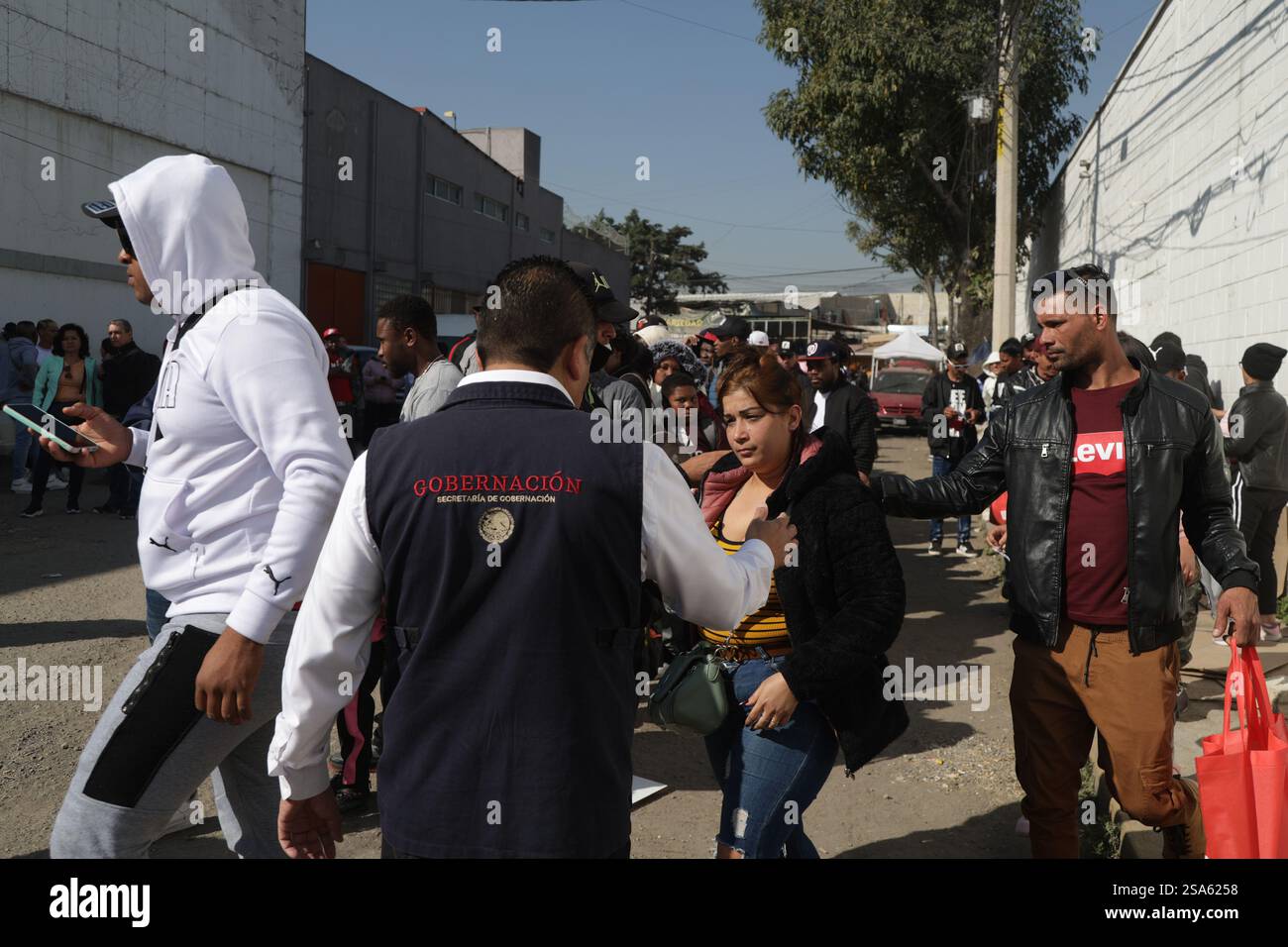 Naucalpan, Mexico. 28th Jan, 2025. Haitian, Cuban and Venezuelan ...