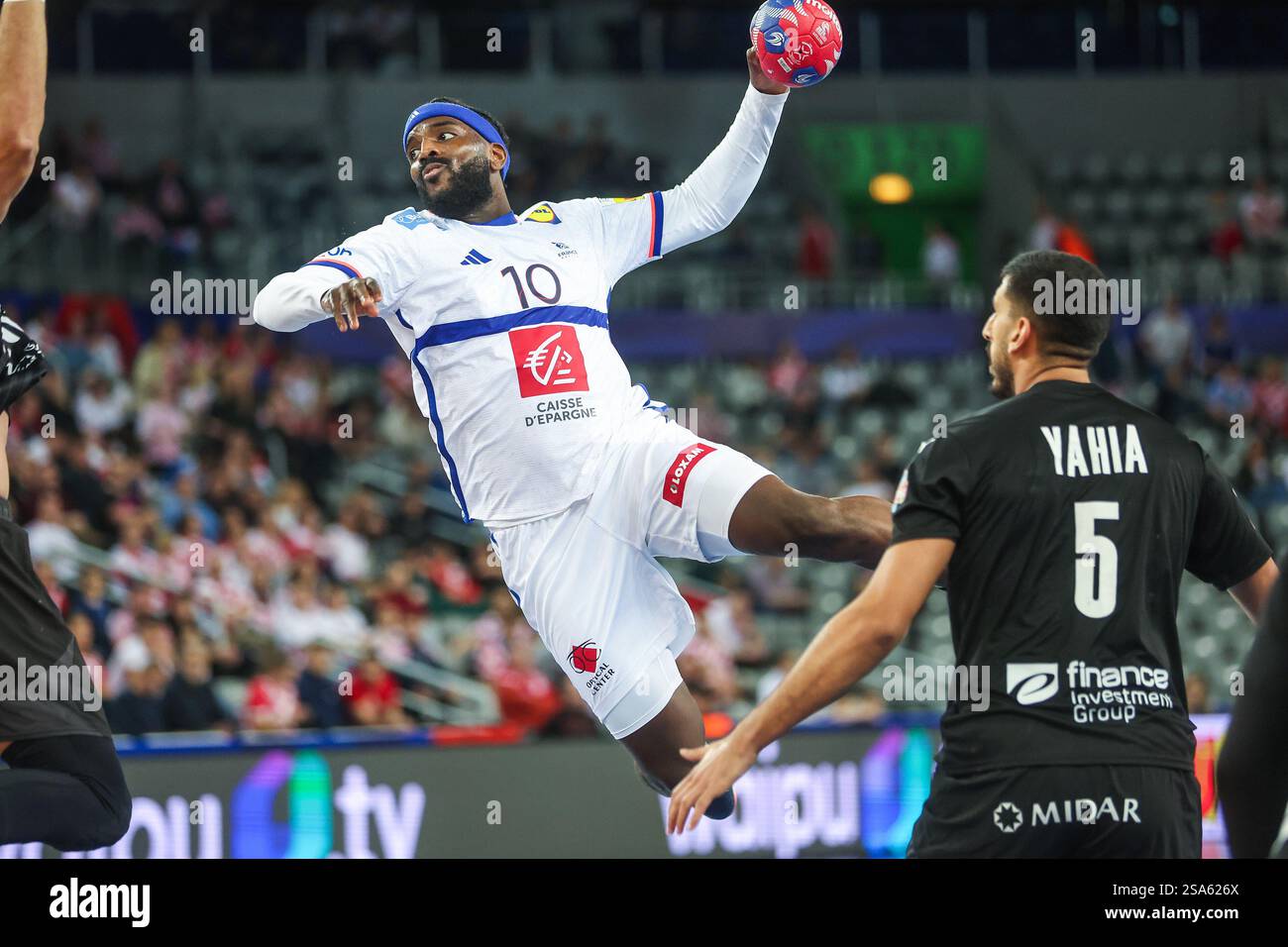 Zagreb, Croatia. 28th Jan, 2025. Dika Mem of France shoots during the ...