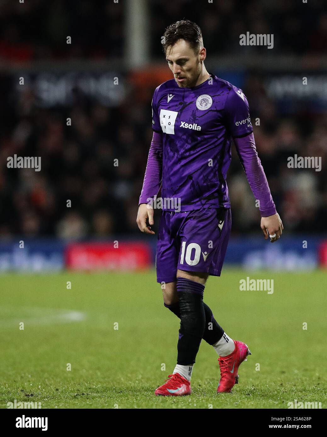Dan Kemp of Stevenage during the Sky Bet League 1 match Wrexham vs ...