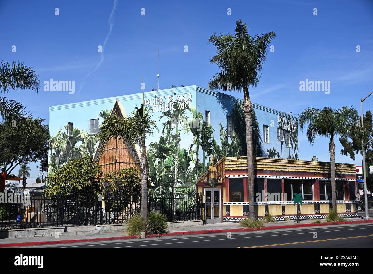 LONG BEACH, CALIFORNIA - 24 JAN 2025: Pacific Island Ethnic Art Museum ...