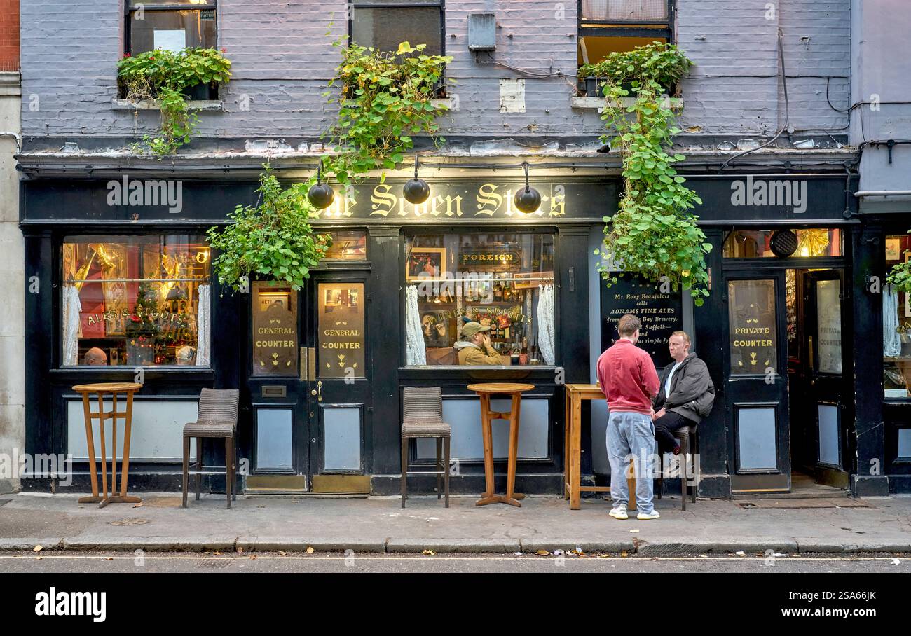 seven stars pub in london Stock Photo - Alamy