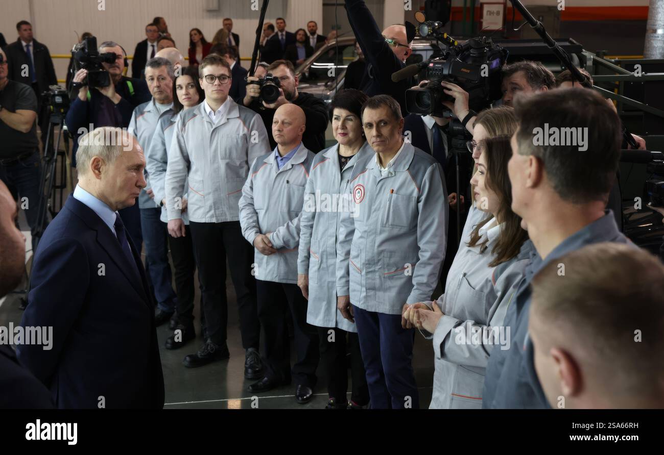 Tolyatti automobile plant hi-res stock photography and images - Alamy
