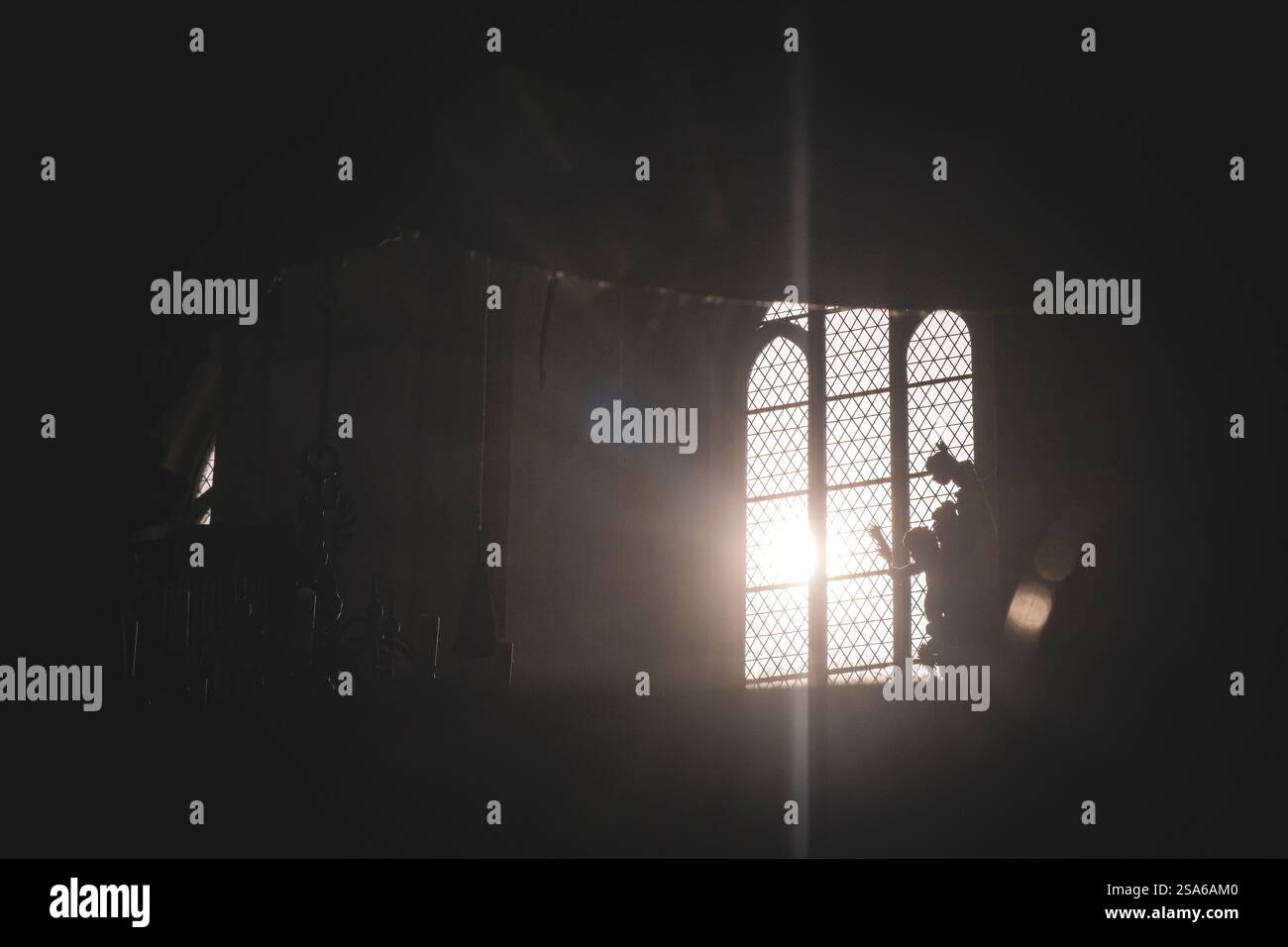 Light streams through a window at the St. Jakobikirche in Lübeck ...