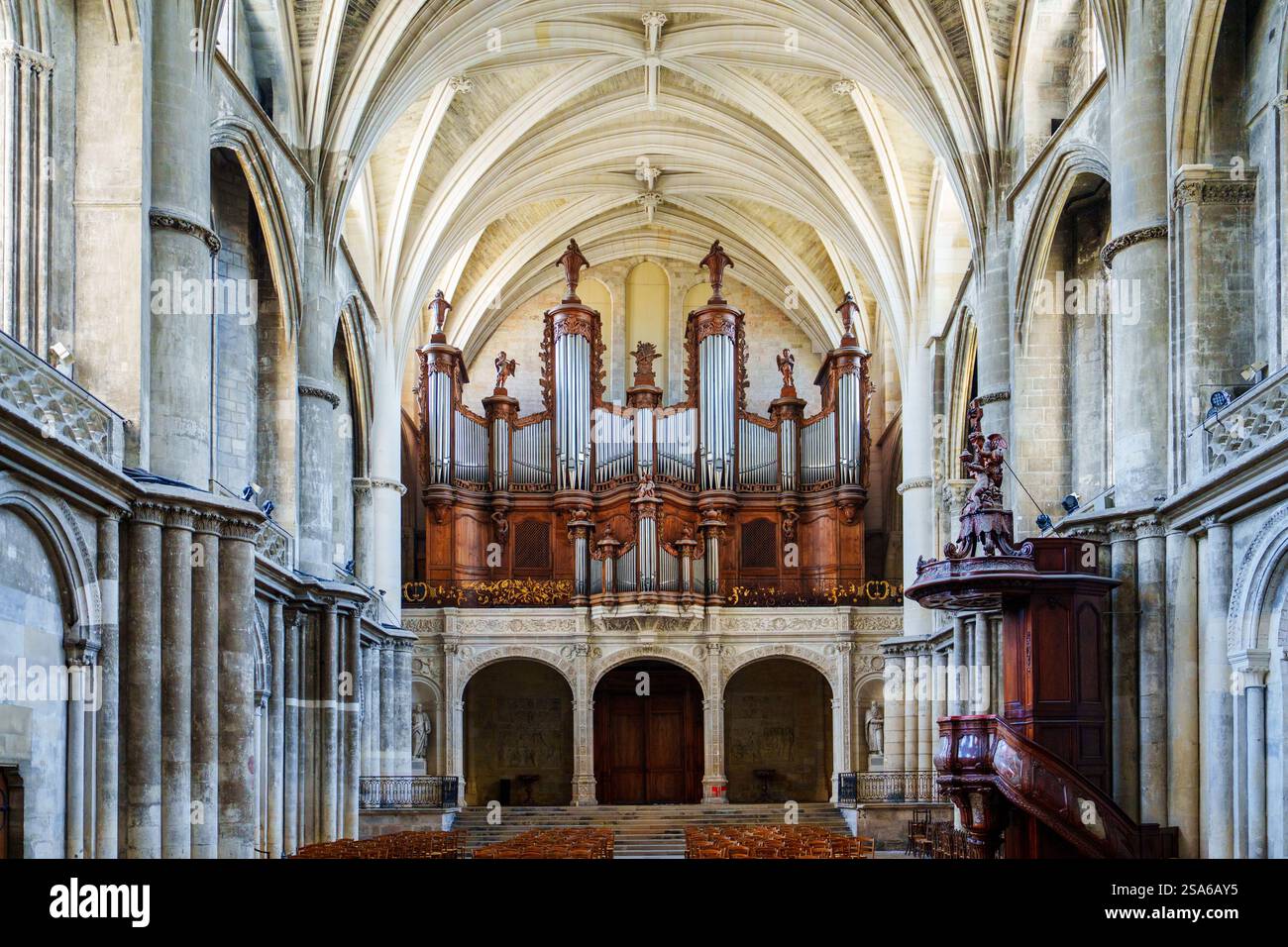 Stunning Ornate Church Interior Featuring a Grand Pipe Organ and ...