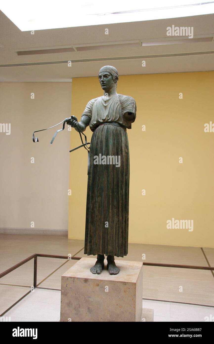 Chariotter of Delphi. Bronze sculpture. c. 478 BC. Sanctuary of Apollo ...