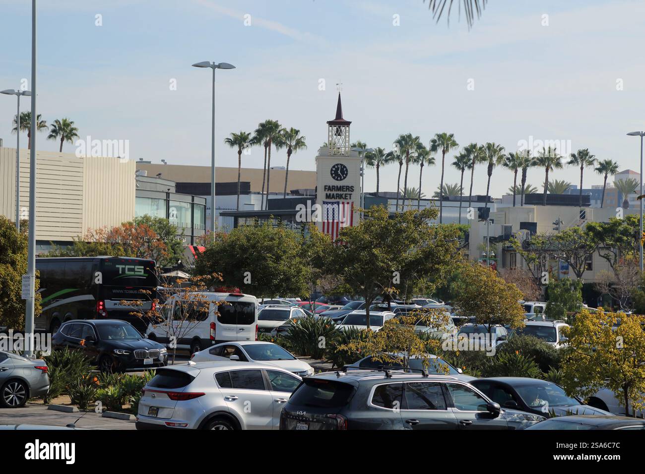 Los angeles farmers market hi-res stock photography and images - Alamy