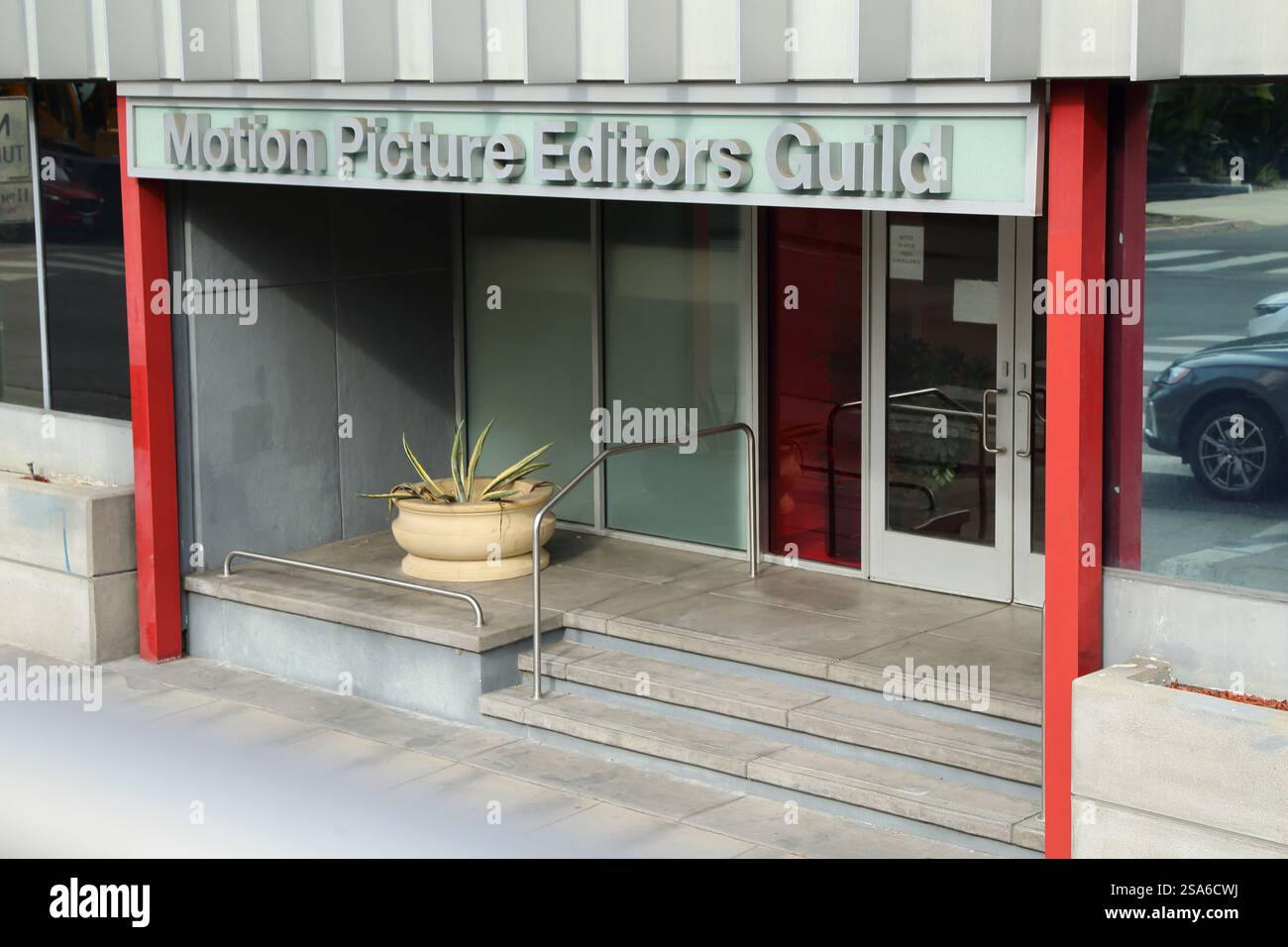 Entrance to the Motion Picture Editors Guild headquarters on Sunset ...