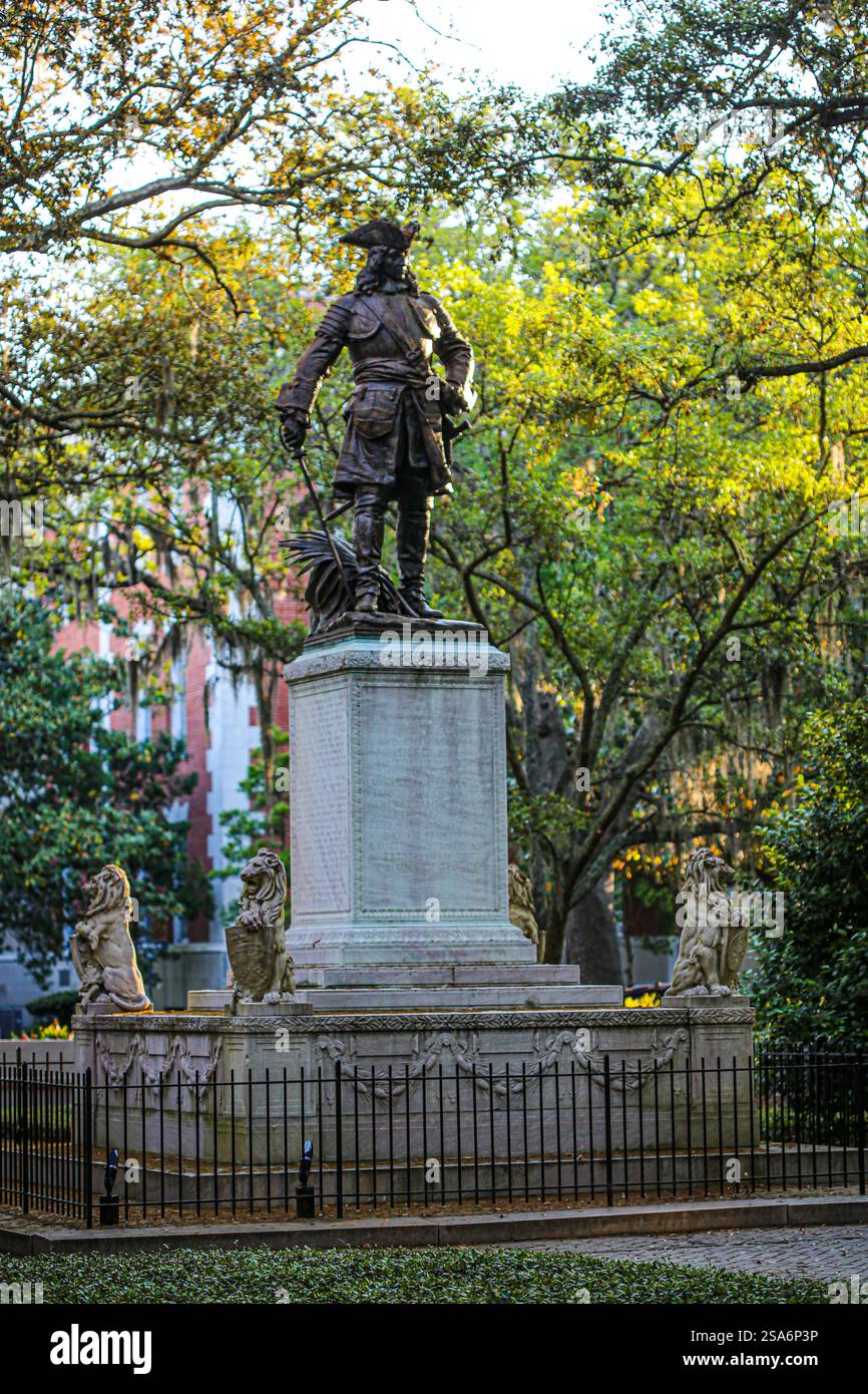 Savannah, Georgia, USA. Lion surround James Oglethorpe Monument in Chippewa Square Stock Photo ...