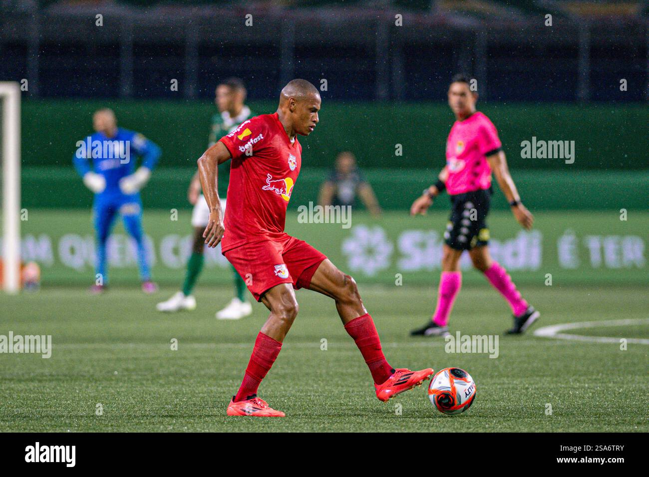 Jhon Jhon of Bragantino during the Campeonato Paulista A1 2025 football match between Palmeiras ...