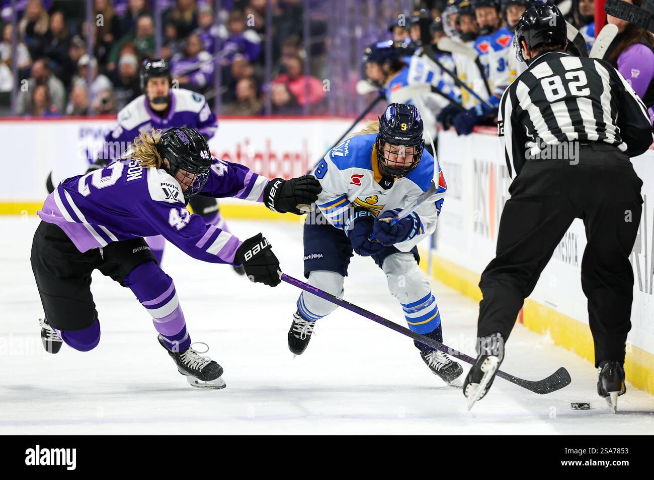 January 28th, 2025: Minnesota Frost defender Claire Thompson (42) and ...