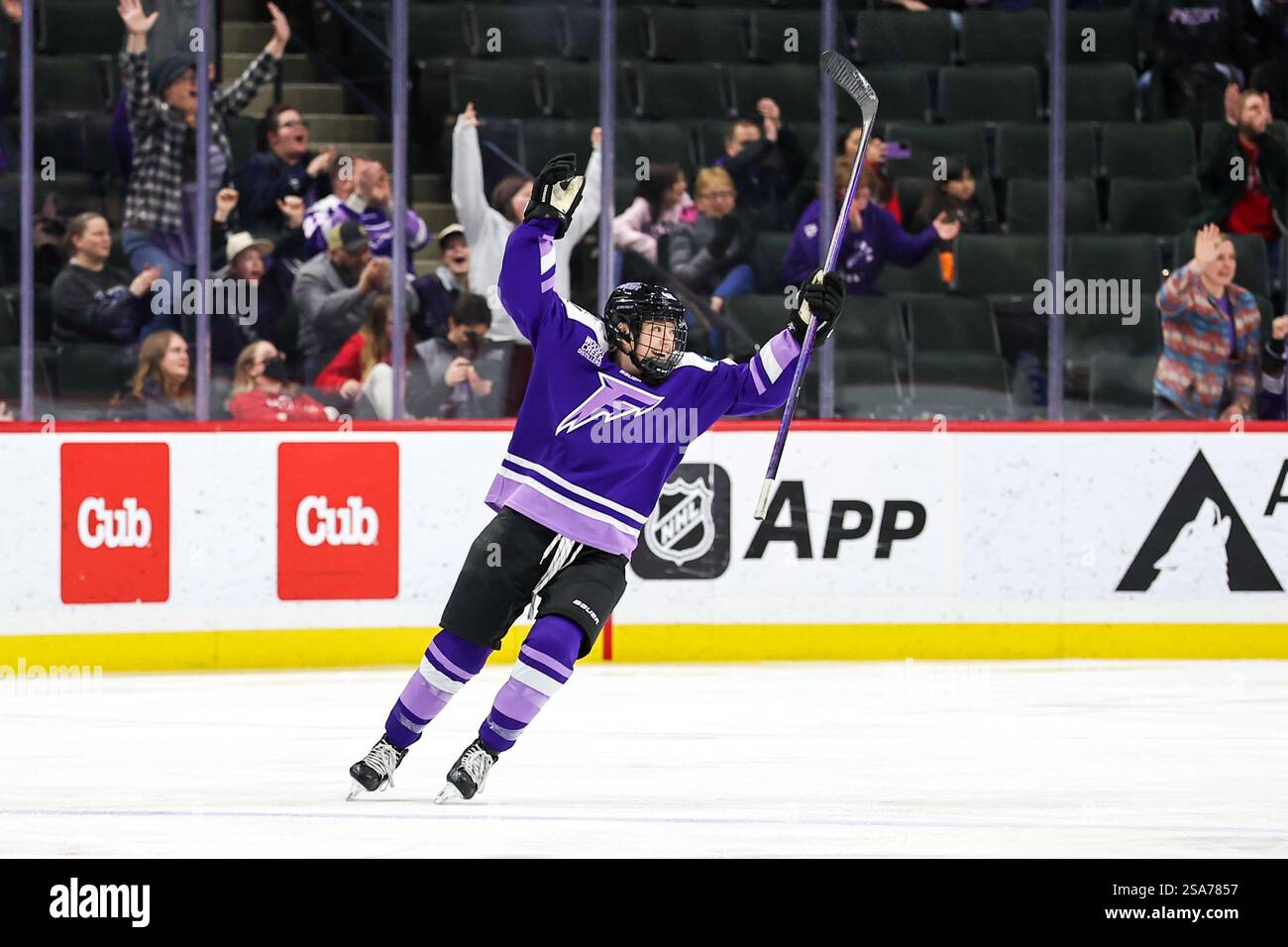 January 28th, 2025: Minnesota Frost defender Claire Thompson (42 ...