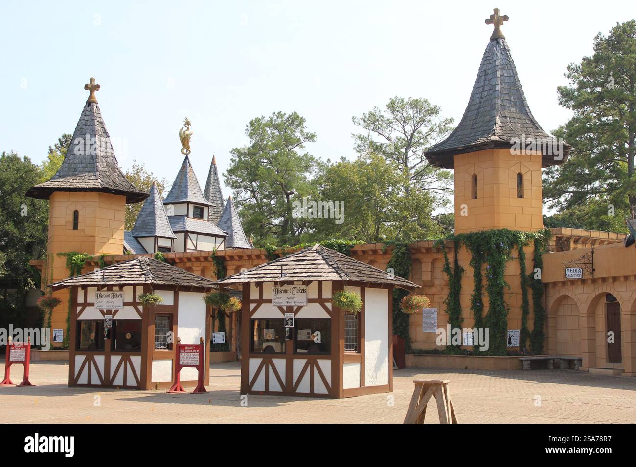 Texas gate hi-res stock photography and images - Alamy