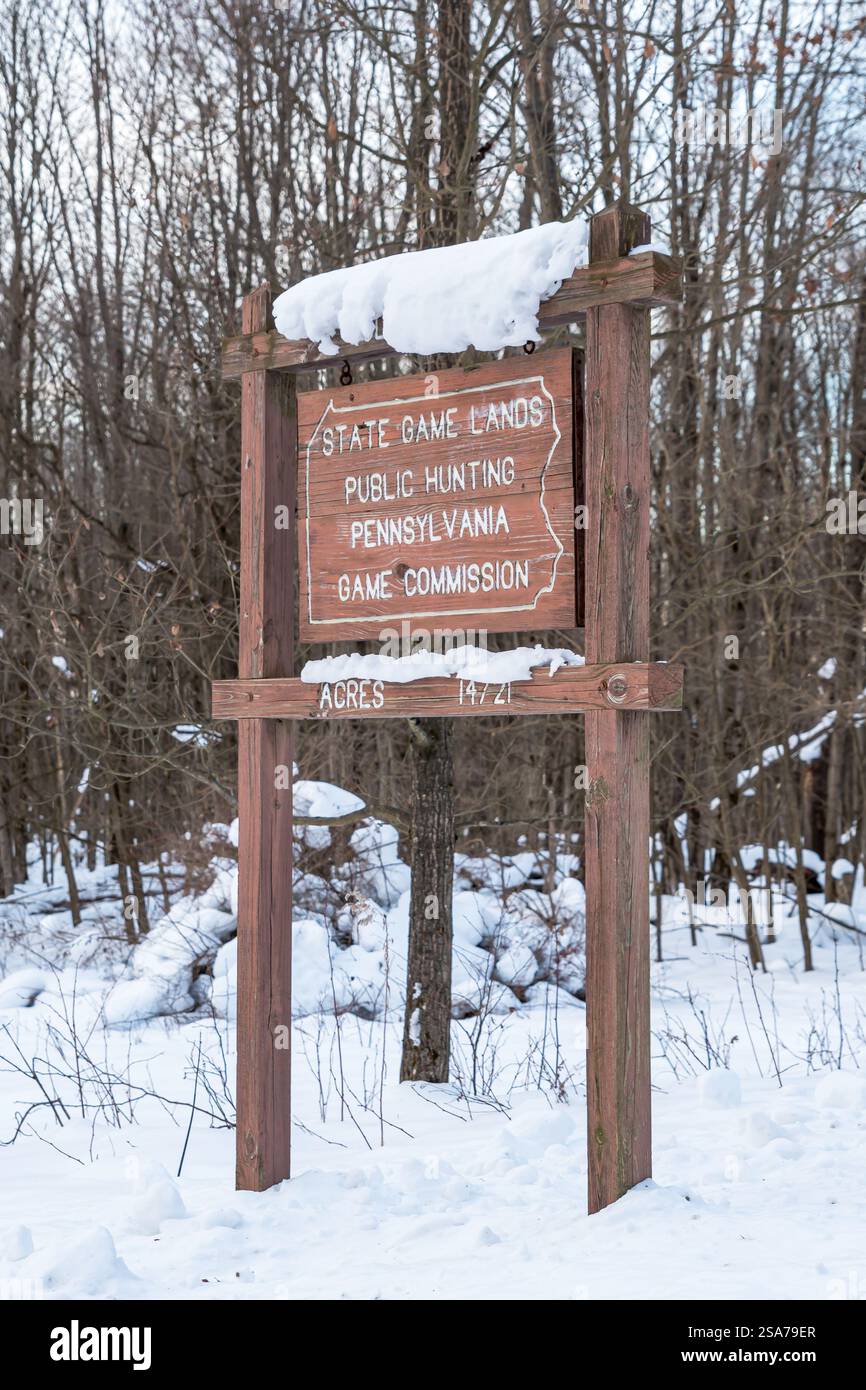 Pennsylvania game commission sign hi-res stock photography and images ...