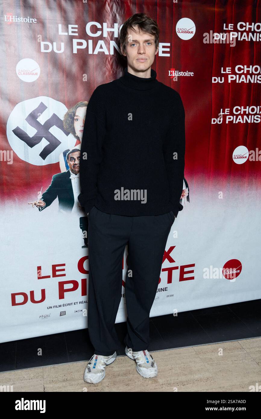 Paris, France. 28th Jan, 2025. Oscar Lesage attends "Le choix du ...