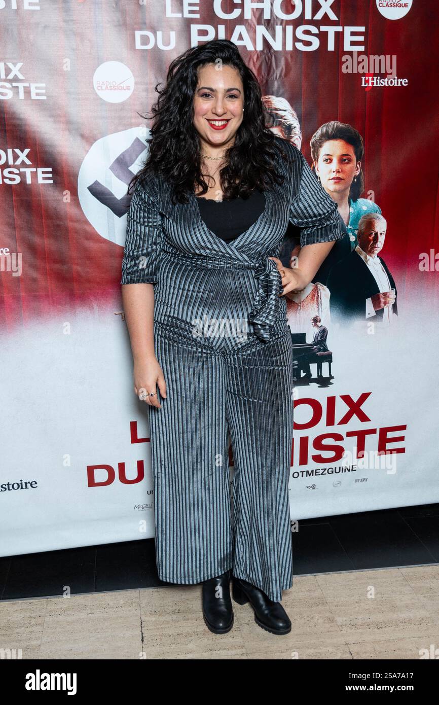 Paris, France. 28th Jan, 2025. Malu Monroe attends "Le choix du ...