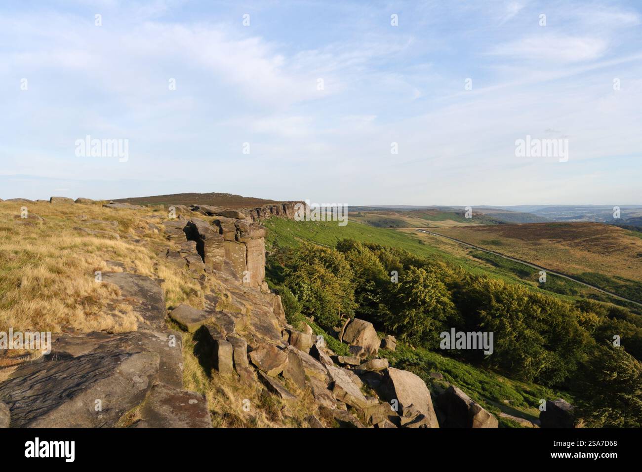 Rocks on Stanage Edge in the Peak District National park, Derbyshire ...
