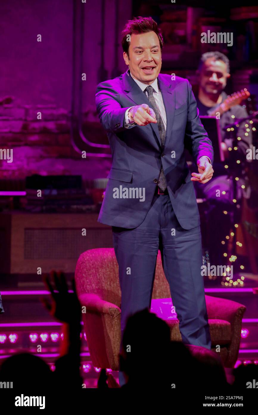 Jimmy Fallon takes a bow during his Broadway debut opening night ...
