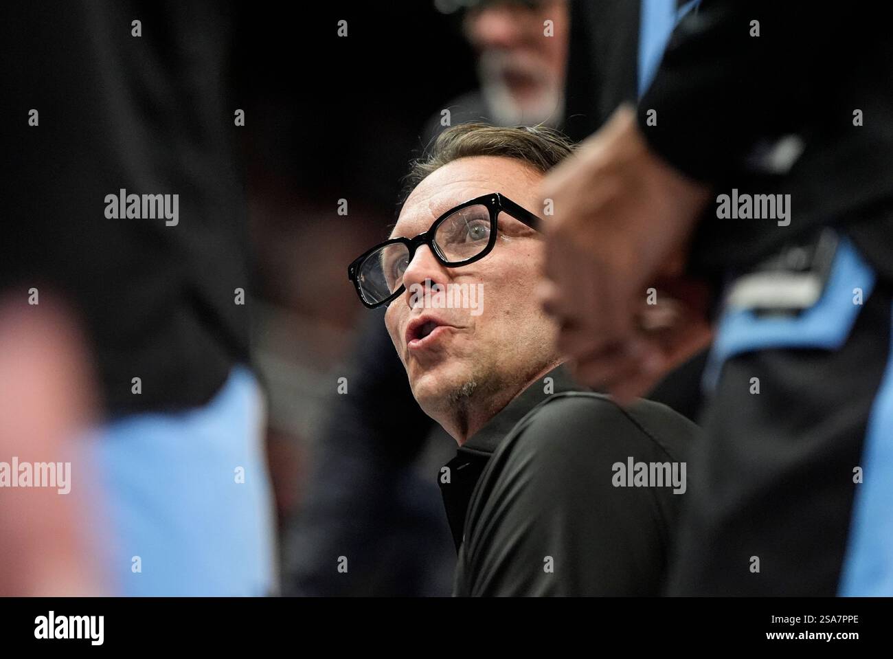 Atlanta Hawks head coach Quin Snyder speaks to players during the ...