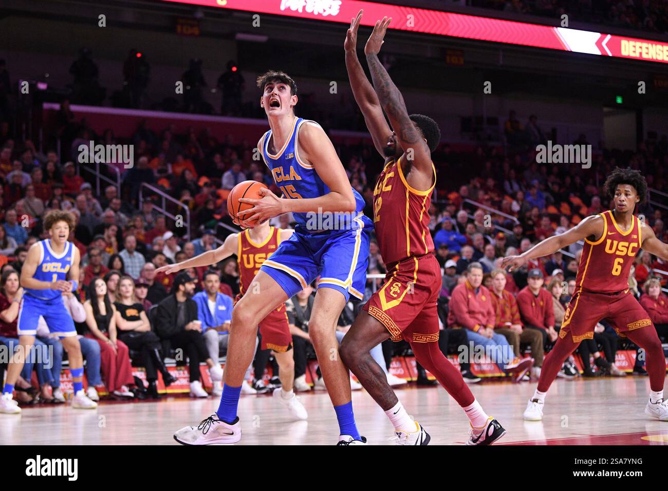 LOS ANGELES, CA - JANUARY 27: UCLA Bruins center Aday Mara (15) makes a ...