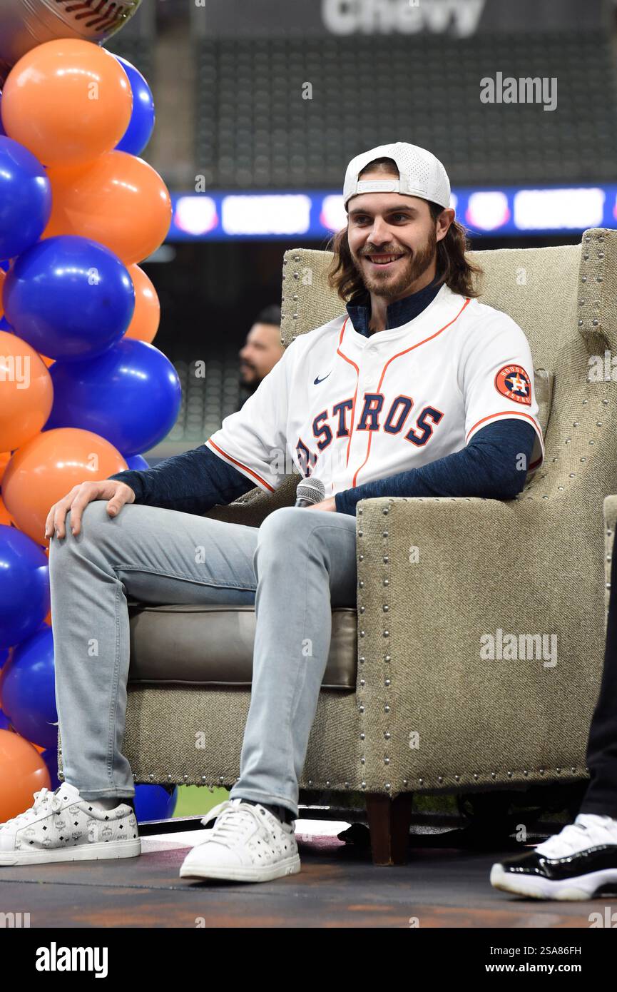 Houston Astros starting pitcher Spencer Arrighetti (41). during the ...