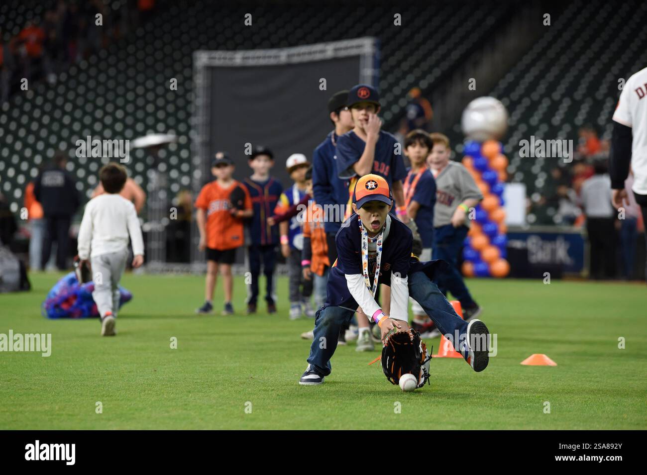 Houston, United States. 25th Jan, 2025. Fans enjoying time on the field ...