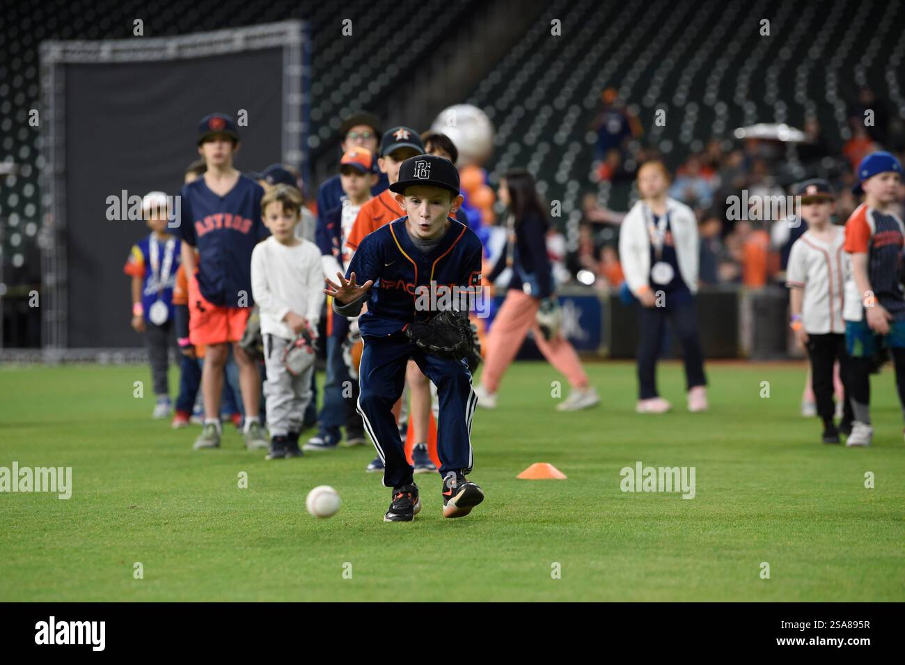 Houston, United States. 25th Jan, 2025. Fans enjoying time on the field ...
