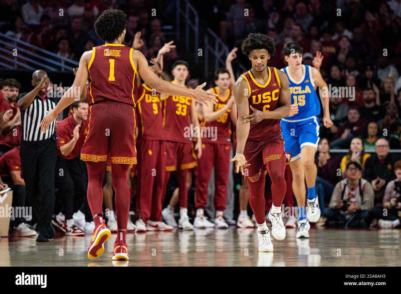 USC Trojans guard Wesley Yates III (6) reacts during a NCAA men’s ...