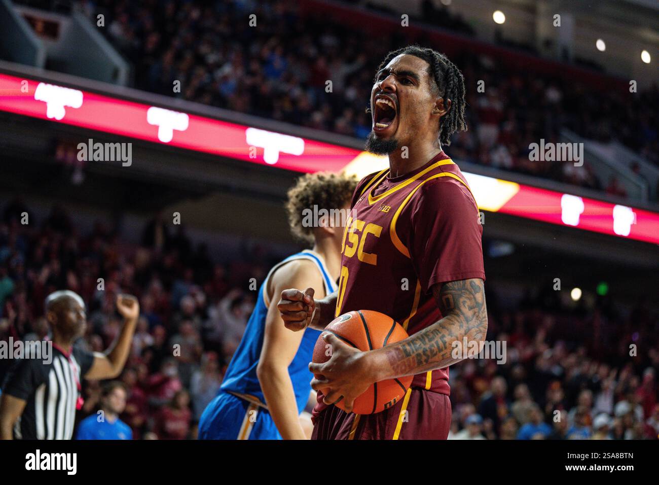 USC Trojans forward Saint Thomas (0) reacts during a NCAA men’s ...