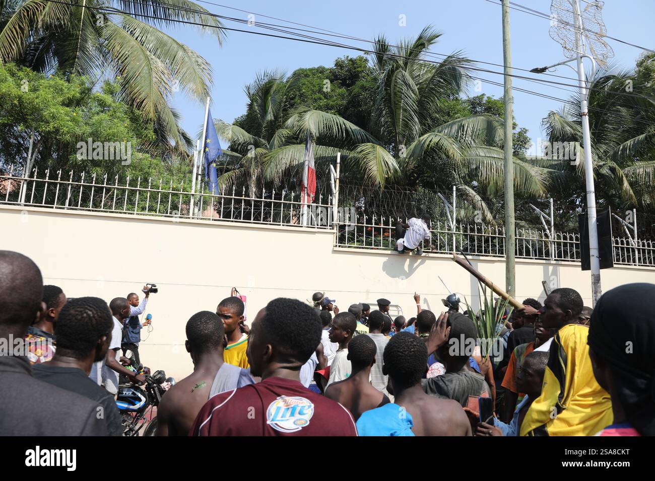 Embassydamage hi-res stock photography and images - Alamy