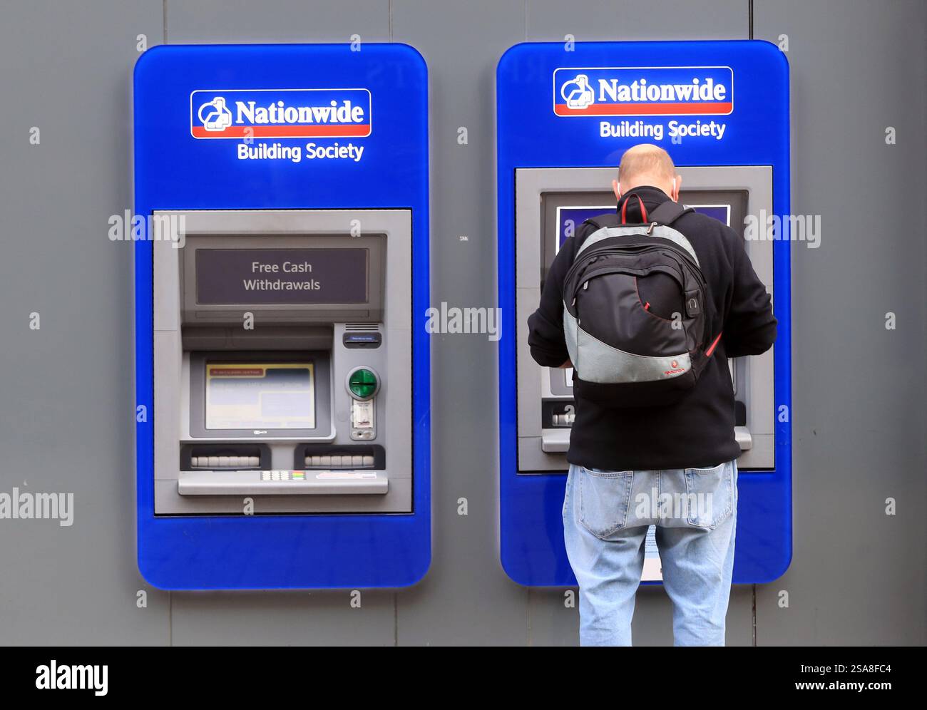 Nationwide building society 2025 hi-res stock photography and images ...