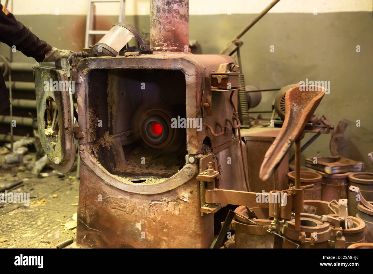 Foundry - casting non-ferrous metals in centrifugal metallurgical ...