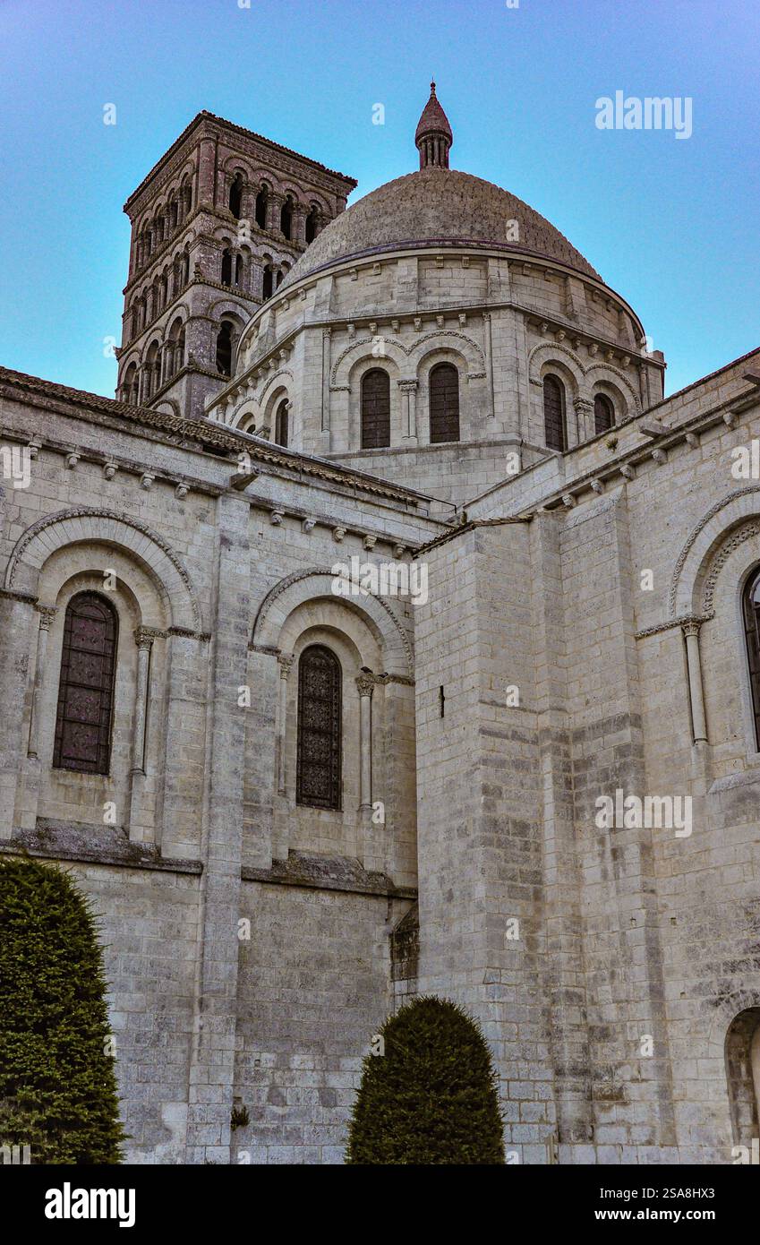 Majestic Masterpiece of Medieval Architecture: The Cathedral of Saint ...