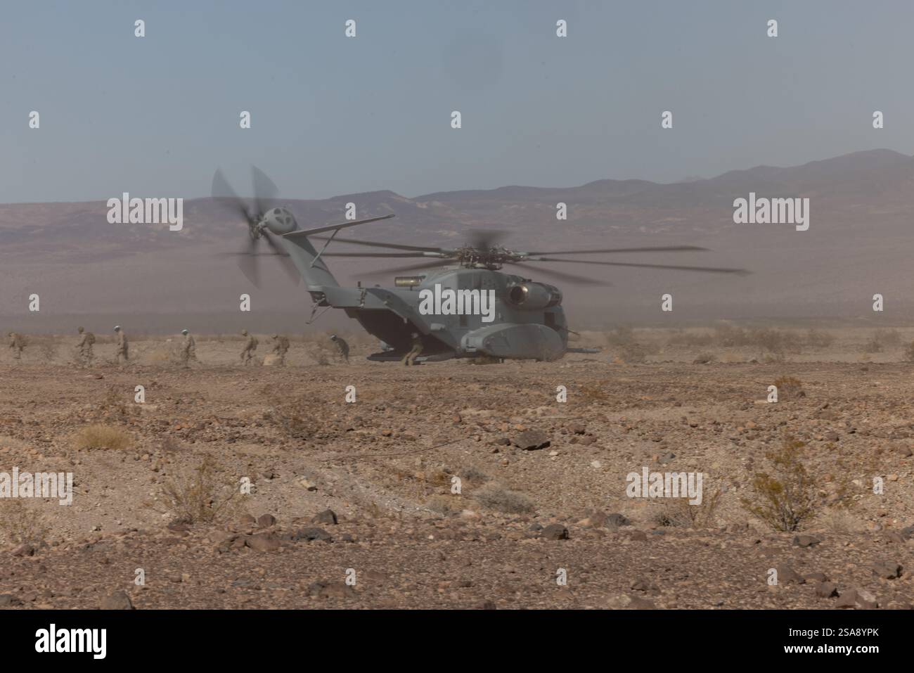 U.S. Marines with Marine Heavy Helicopter Squadron (HMH) 461 conduct ...