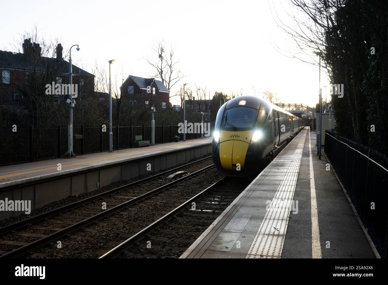 Great Western Railway class 800 IET train at Evesham station, early ...