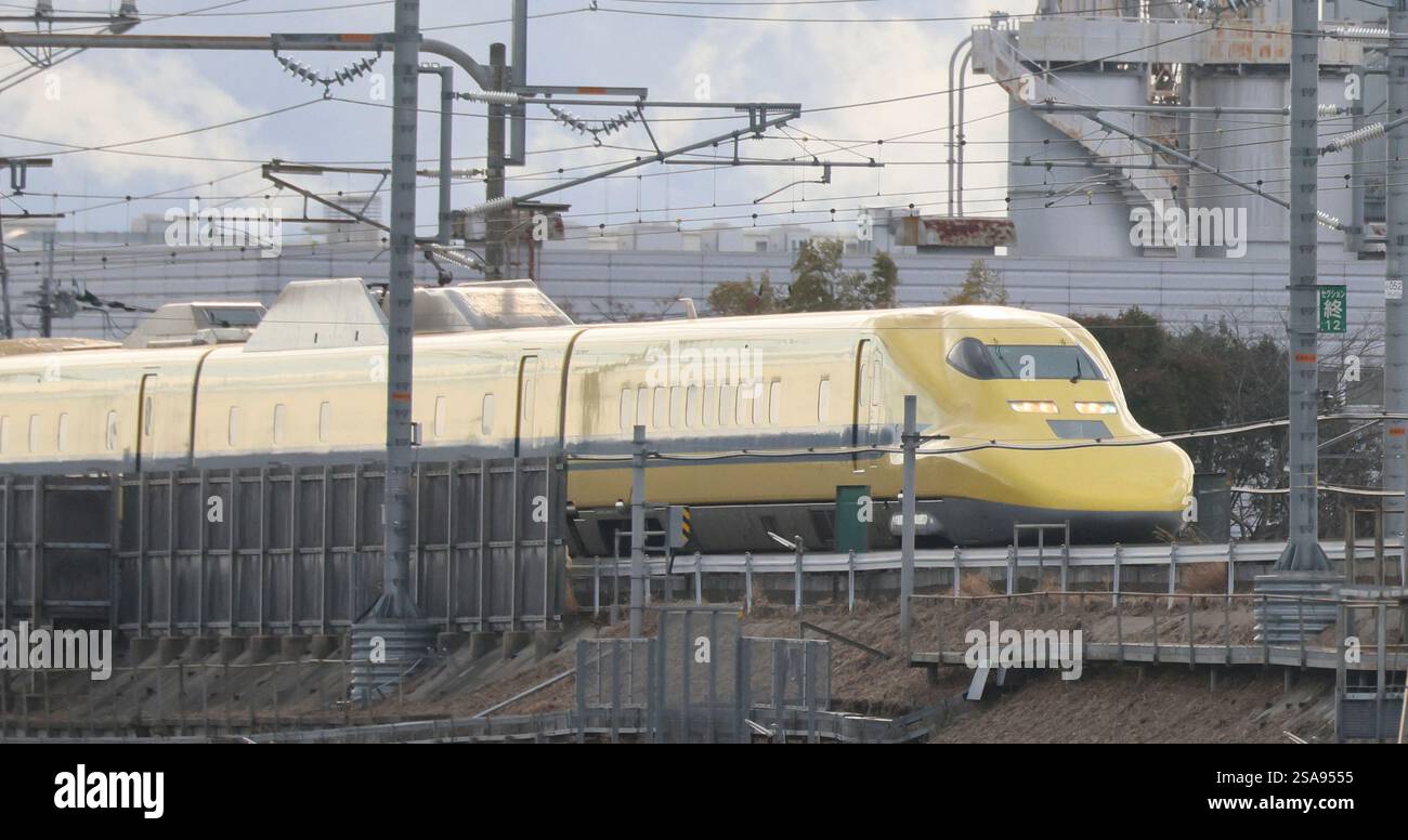 Doctor Yellow, a series of high-speed diagnostic trains, runs for the ...