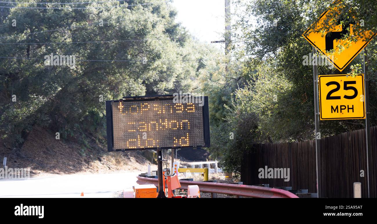 Pacific Palisades, California, USA. 26th Jan, 2025. Topanga Canyon ...