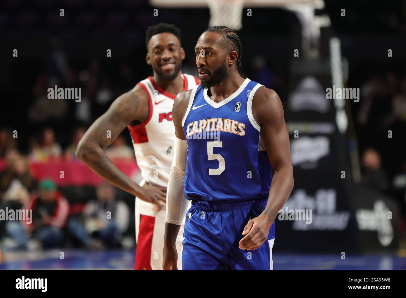 Cdmx capitanes basketball team hi-res stock photography and images - Alamy