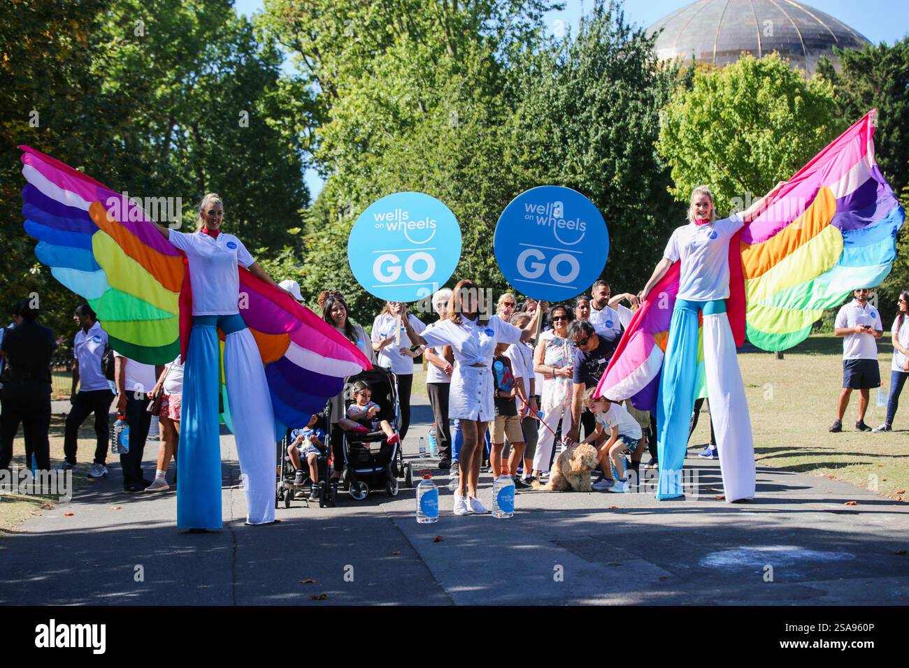 Lizzie Cundy at The Wells on Wheel Water Walk Regents Park 15th ...