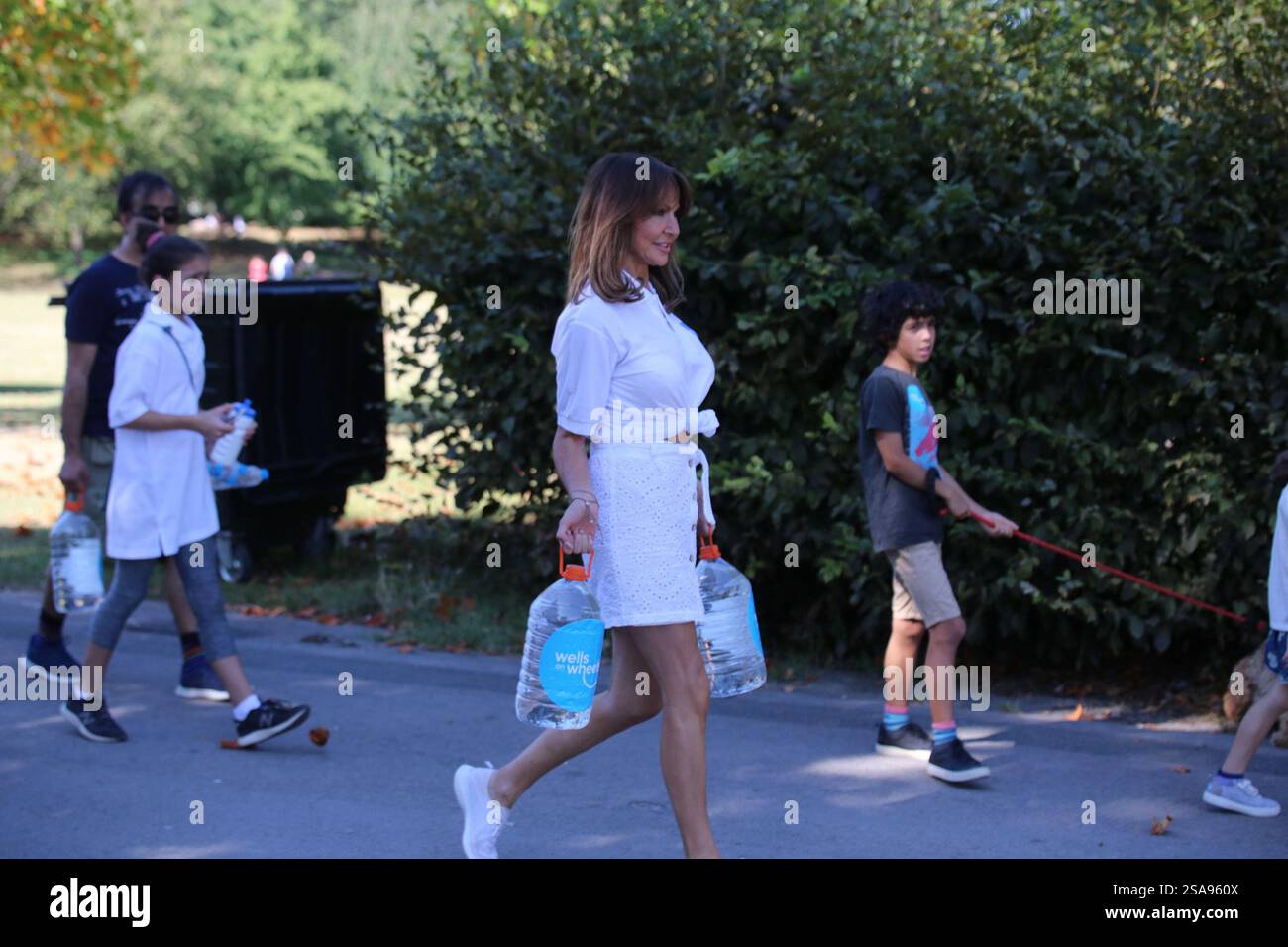 Lizzie Cundy at The Wells on Wheel Water Walk Regents Park 15th ...