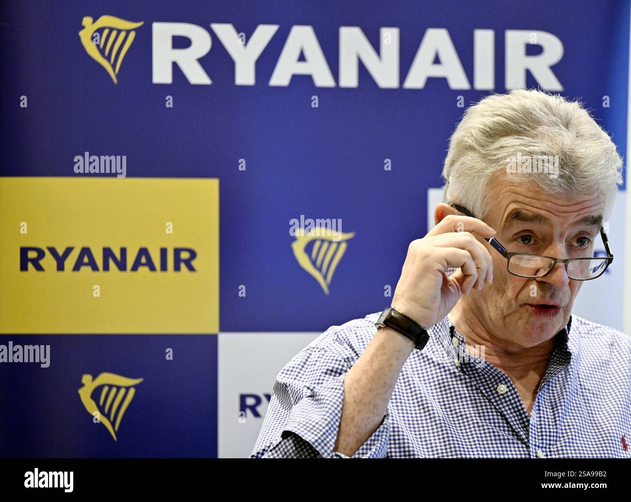 Brussels, Belgium. 29th Jan, 2025. Ryanair CEO Michael O'Leary gestures ...