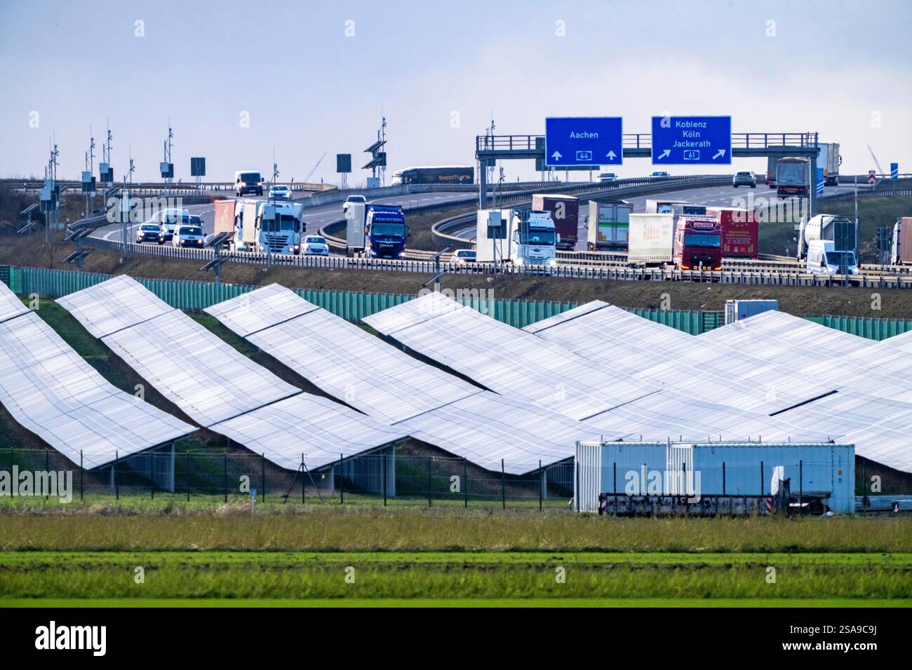 20 MWp ground-mounted photovoltaic system, from RWE, with over 36,600 ...