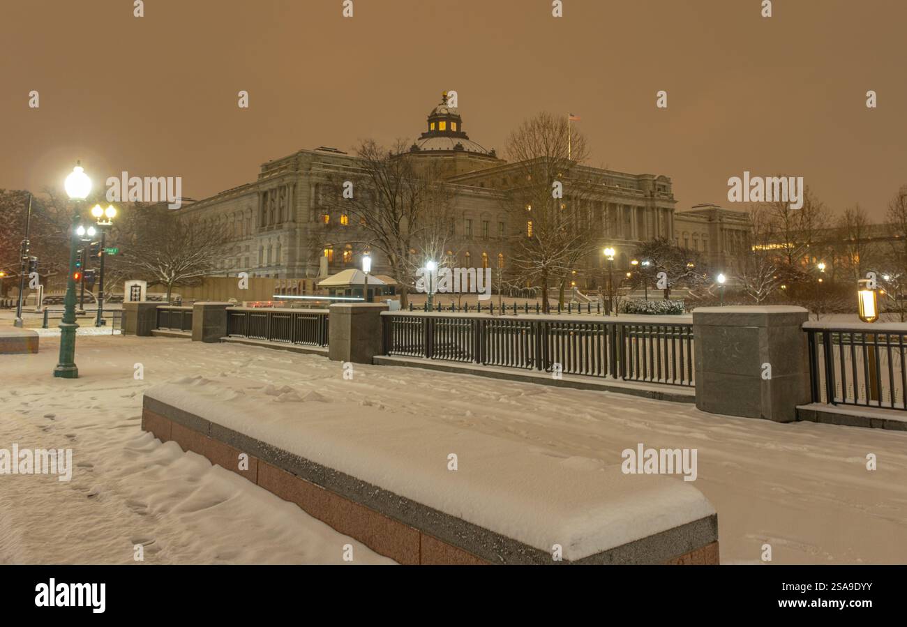 Thomas Jefferson Library of Congress Building in snow winter ...