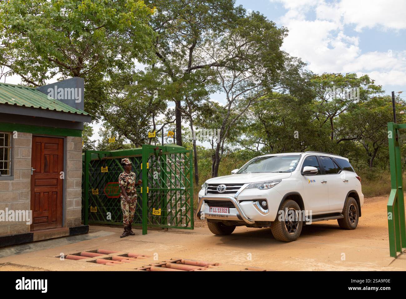 Tourist vehicle entering the Kasungu National Park in western Malawi ...